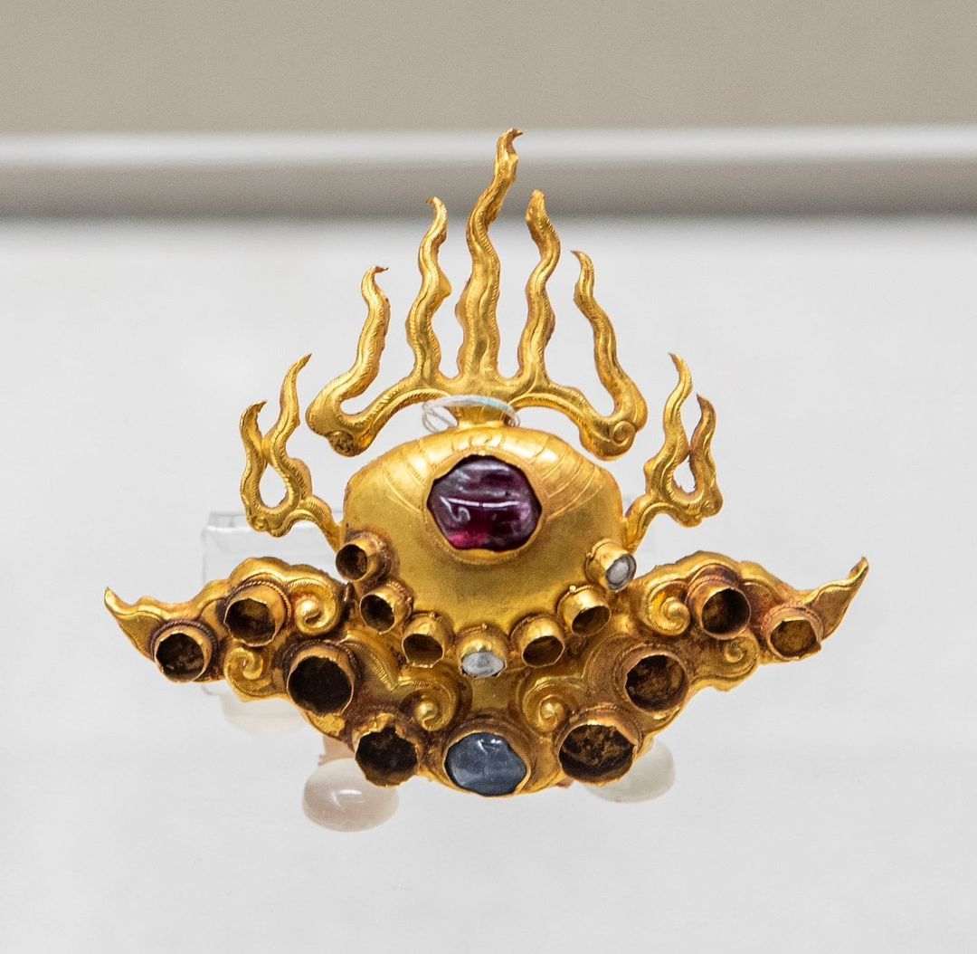 Gold Gem-set 'Mani' Hairpin, Ming dynasty, 16th Century - Alain.R.Truong