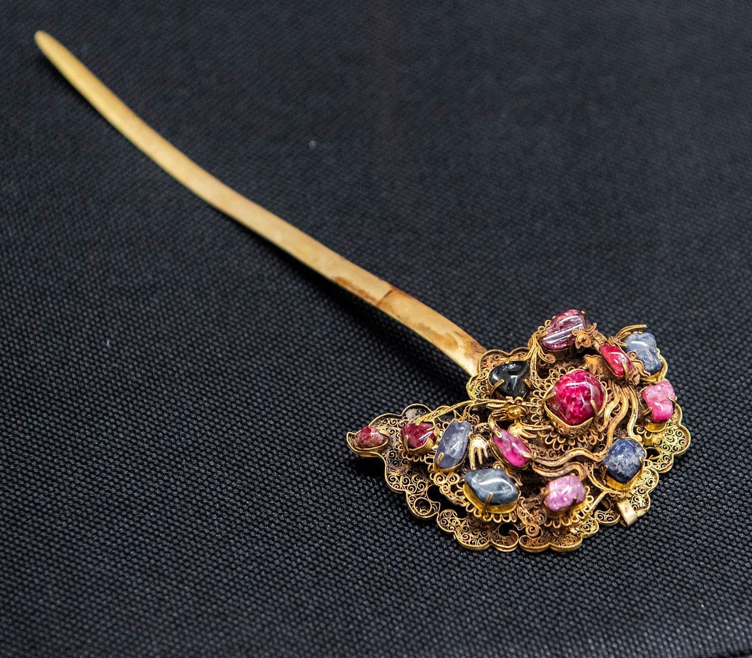 Gold inlaid jewellery 'double phoenix and flowers' hairpin, Ming ...