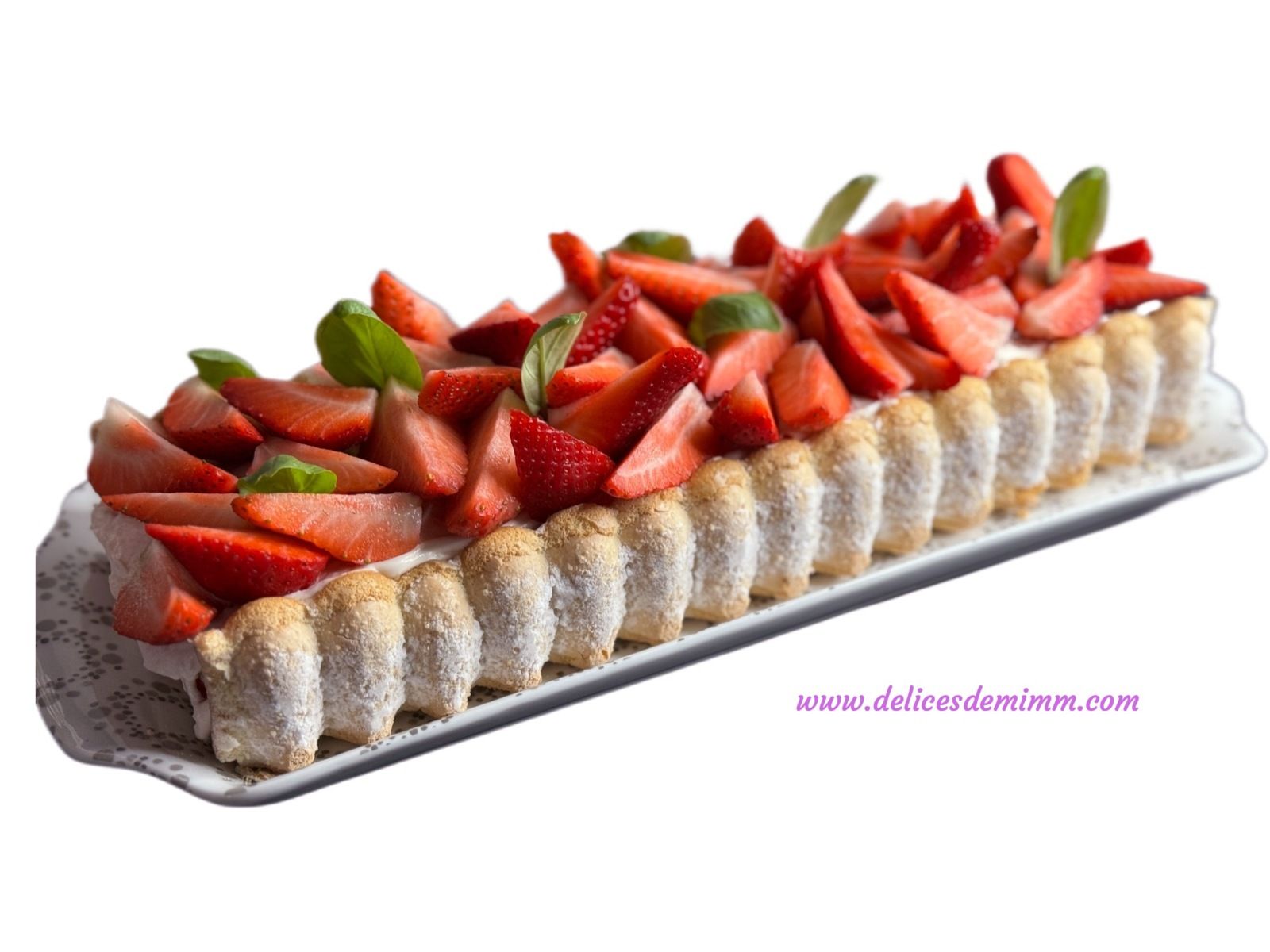 Charlotte rectangulaire aux fraises - Les Délices de Mimm