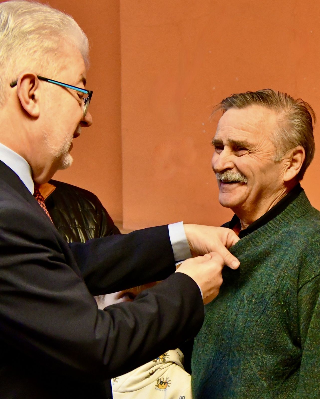 LA MÉDAILLE DU CINQUANTENAIRE COLOMBOPHILE POUR NOËL JEANNOT. - Le blog ...