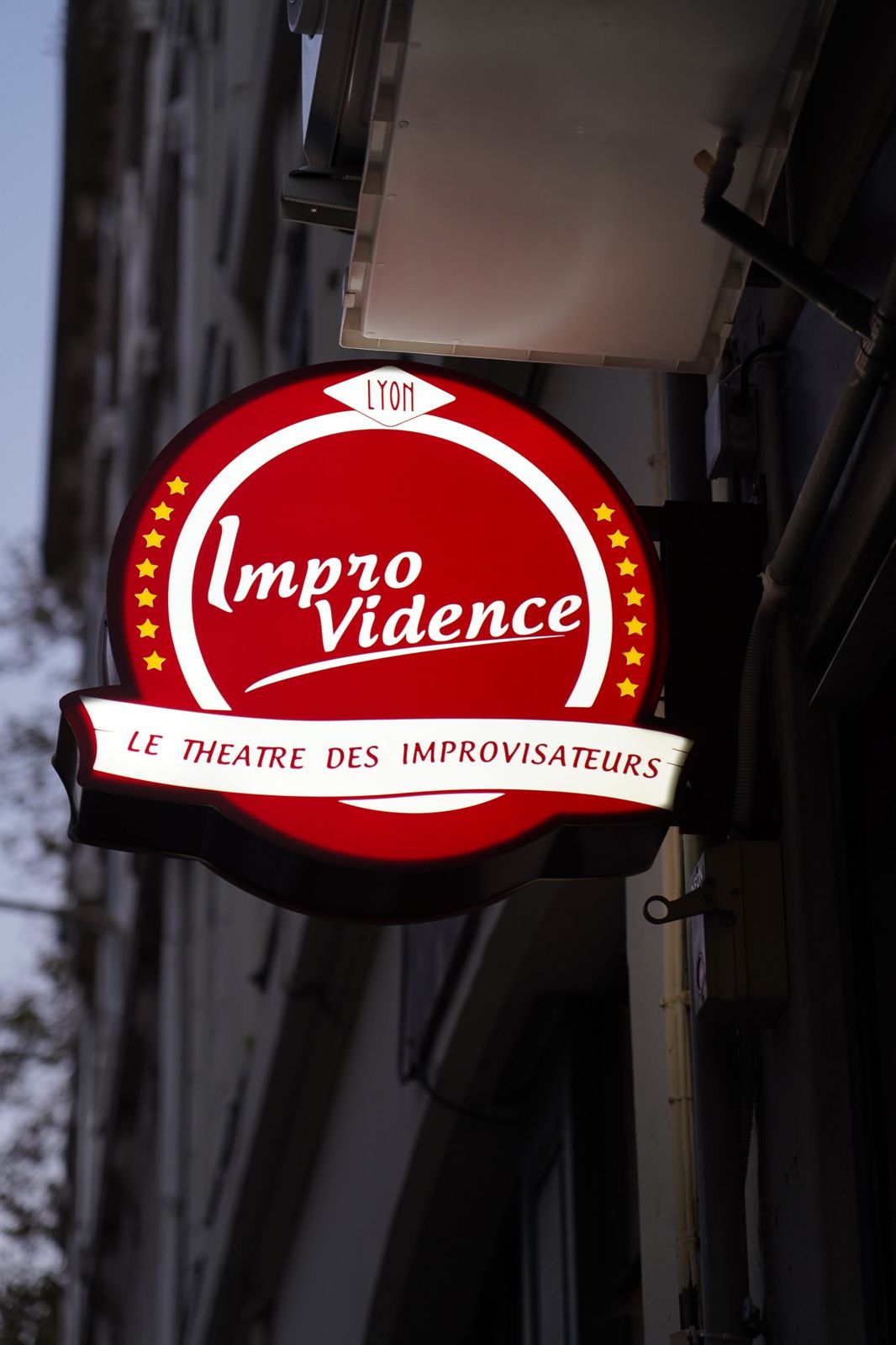 Théâtre à Lyon : L'Improvidence fête joliment son 10ème anniversaire ...