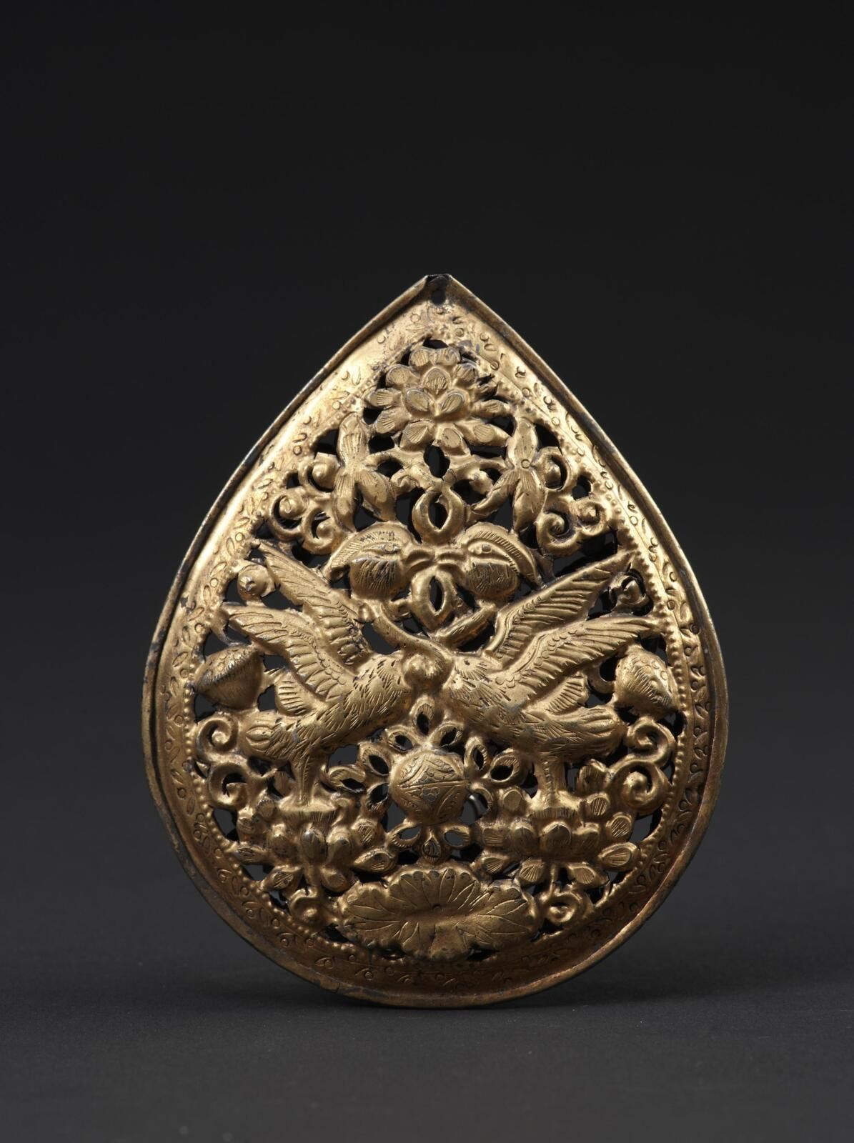 Xiapei (clothing accessory) Pendant with Mandarin Ducks, Song dynasty ...