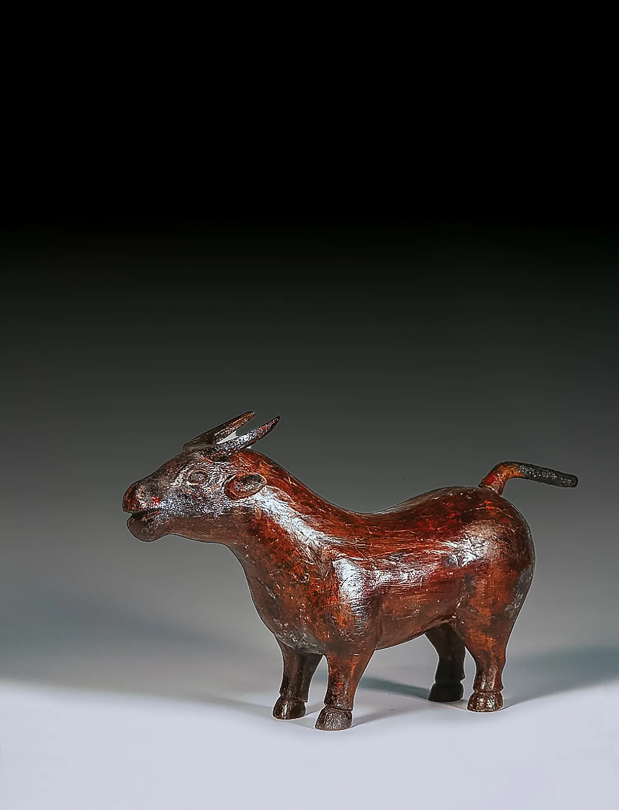 A lacquered wood figure of a buffalo, Chu Kingdom, Warring States (480 ...