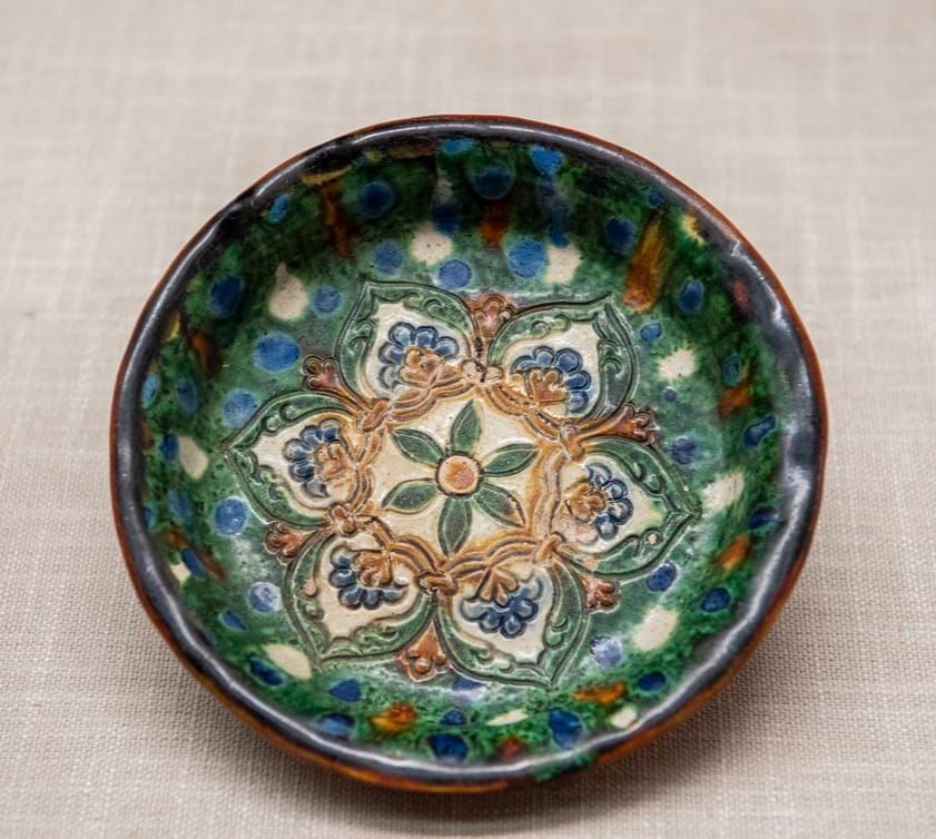 Sancai plate, Tang dynasty (618-907), Yangzhou Museum - Alain.R.Truong