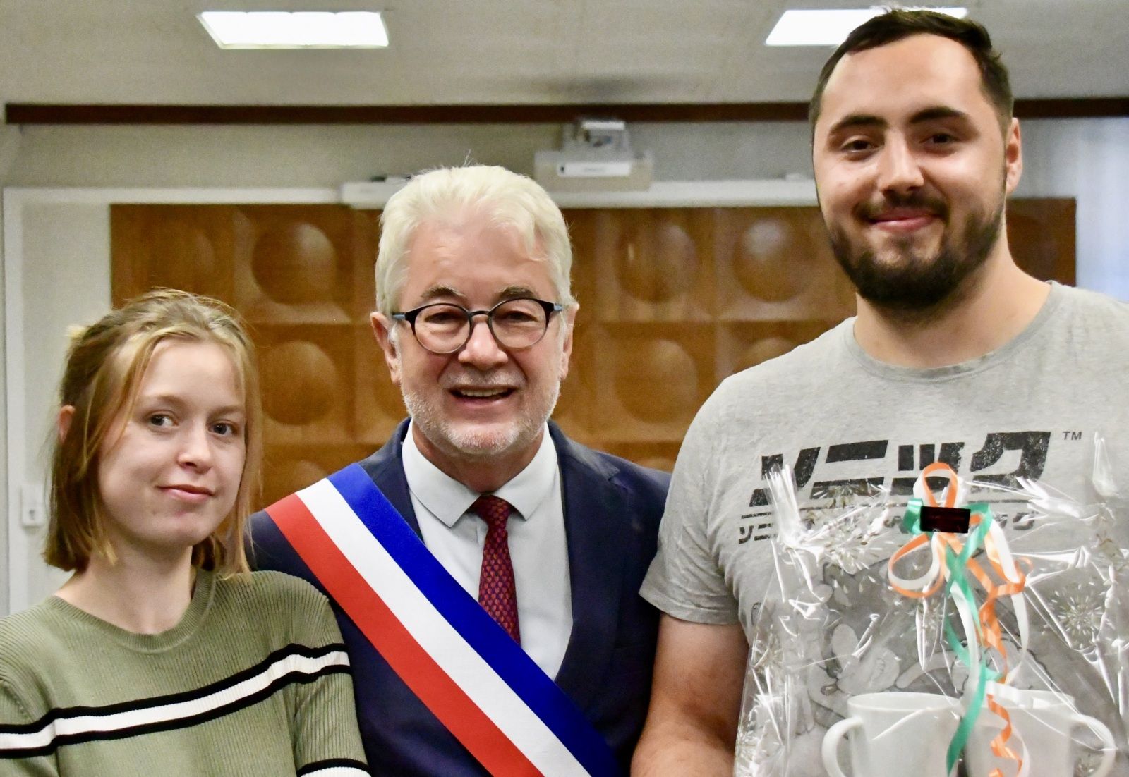 LE PACS DE DYLAN BAUDRY ET DE CHLOÉ HAMANG. - Le blog de Jean-Jacques ...