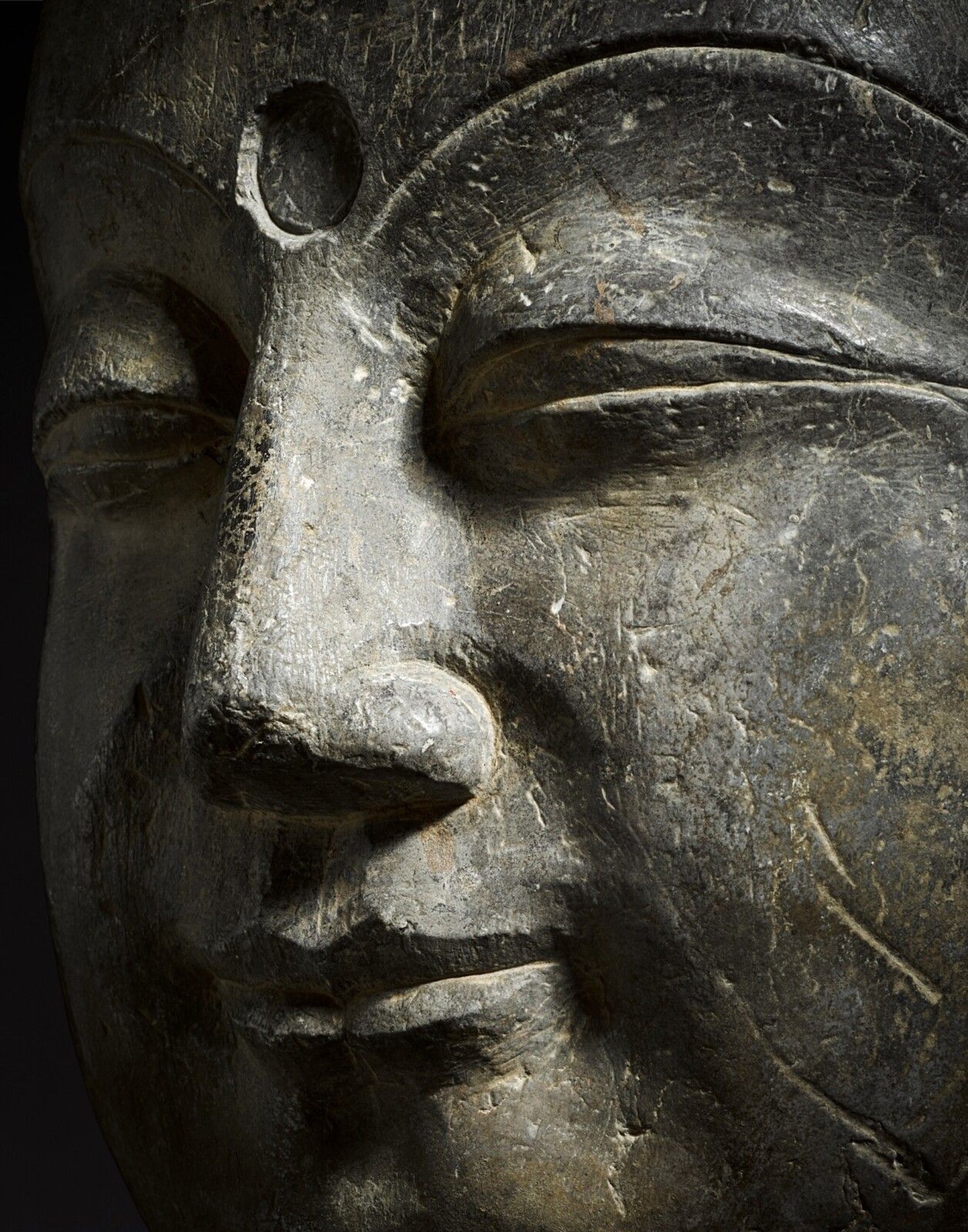 A very rare limestone head of Buddha, Northern Zhou - Sui dynasty ...