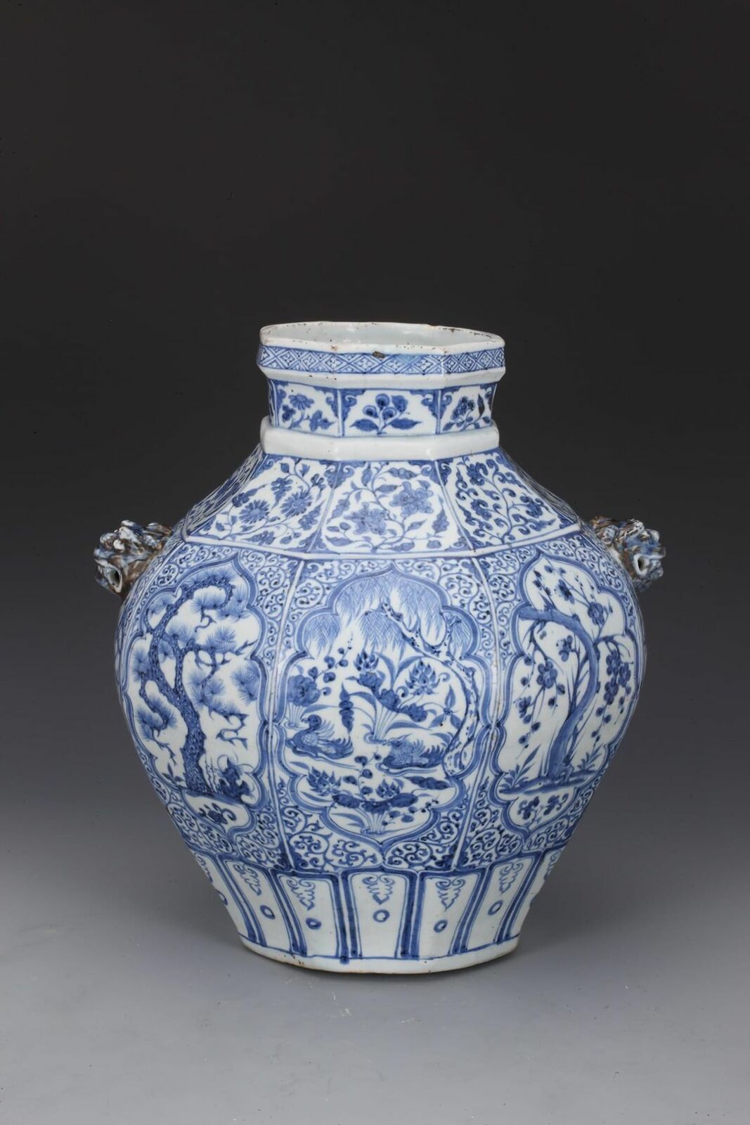 octagonal jar - Alain.R.Truong